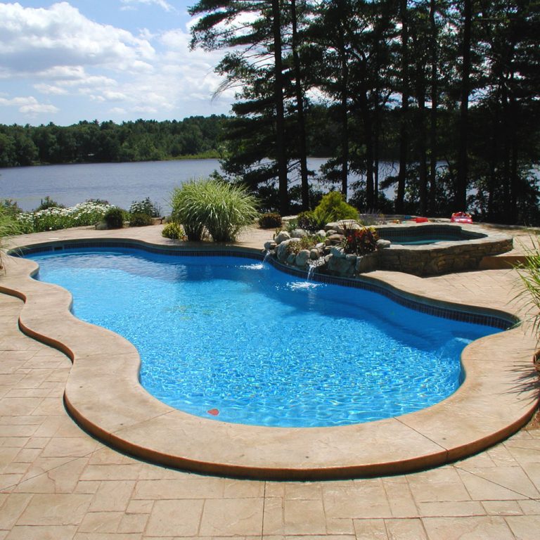Piscine da giardino interrate e fuori terra. Quale piscina scegliere